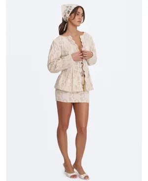 MISS CIRCLE NEW YORK Wenley Cotton Lace Puff Sleeve Cinched Top