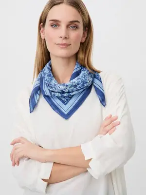 MASAI COPENHAGEN Maavalisse Lightweight Square Scarf