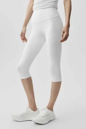 Alo Yoga 16" High-waist Airbrush Capri Pants White