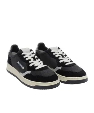 AUTRY Medalist Logo Detailed Low-top Sneakers