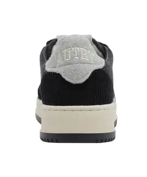 AUTRY Medalist Logo Detailed Low-top Sneakers