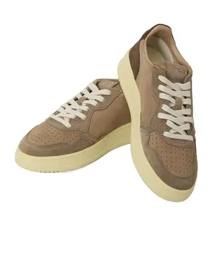 AUTRY Medalist Suede Sneakers - Nude