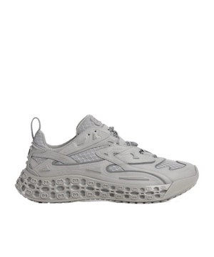 Gucci 3d Effect Interlocking G Sneakers - Grey