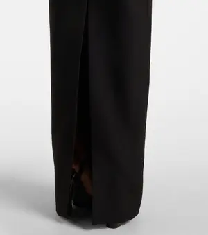 Roland Mouret Floral Appliqué Crêpe Gown - Black