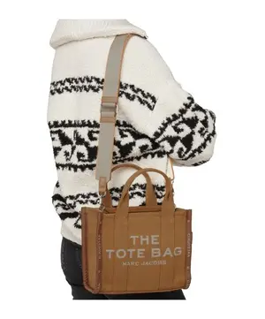 Marc Jacobs Logo Shoulder Bag