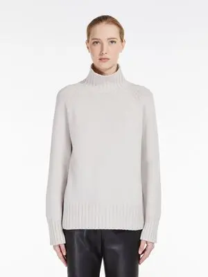 Max Mara Wool Cashmere Turtleneck Sweater