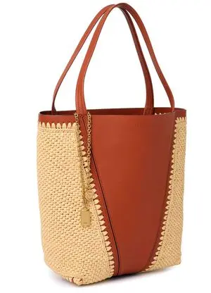 Chloé Spin Bucket Bag - Nude