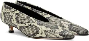 AeydĒ Embossed Pointed Toe Pumps