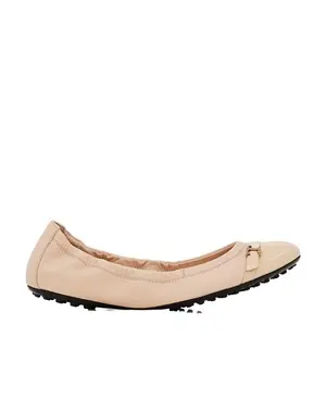 TOD'S Logo Plaque Round Toe Flat Shoes - Nude