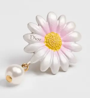 Dior Daisy Earrings