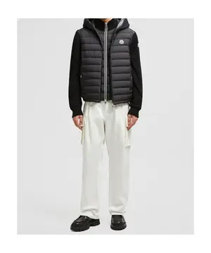 Moncler Logo Patch Zip-up Padded Vest