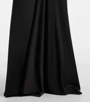 Victoria Beckham Elegant Pleated Crepe Gown With Crystal Brooch