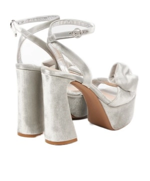 GIANVITO ROSSI Velvet Sandals