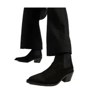 GIANVITO ROSSI Pointed Toe Suede Ankle Boots