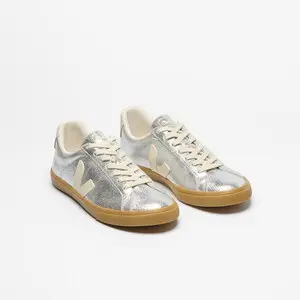 VEJA Round-toe Lace-up Casual Shoes