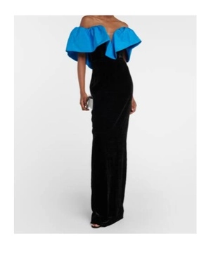 Monique Lhuillier Off-the-shoulder Taffeta Gown