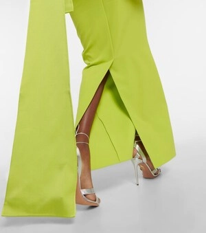 SAFIYAA LONDON Kalika Crêpe Gown
