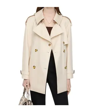 Burberry Fitzrovia Short Trench Coat