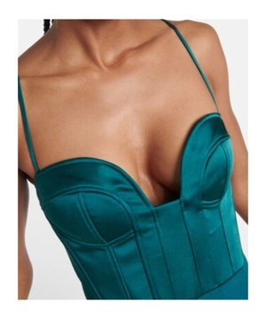 SAFIYAA LONDON Leonal Gown