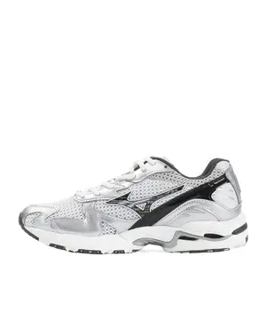 Mizuno Wave Rider 10 Sneakers
