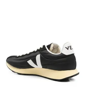 VEJA Belem Logo-patch Panelled Sneakers