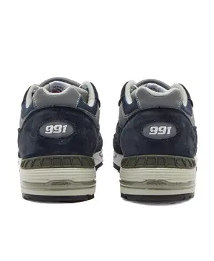 NEW BALANCE 991 Paneled Low-top Sneakers - Black