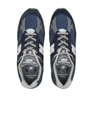 NEW BALANCE 991 Paneled Low-top Sneakers - Black