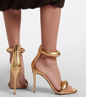 GIANVITO ROSSI Stiletto High Heel Sandals - Nude
