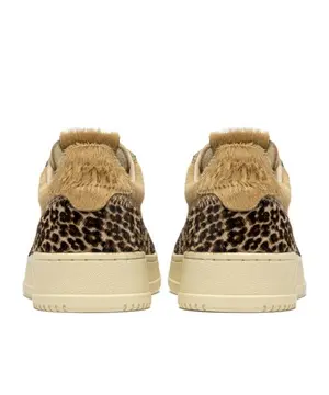 AUTRY Round-toe Low-top Sneakers