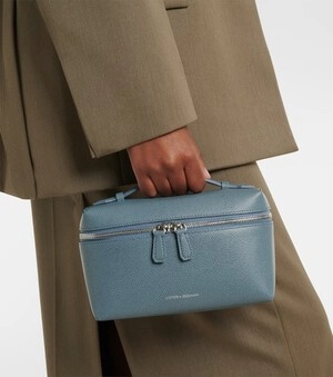 Victoria Beckham Logo-embellished Zip-fastening Shoulder Bag