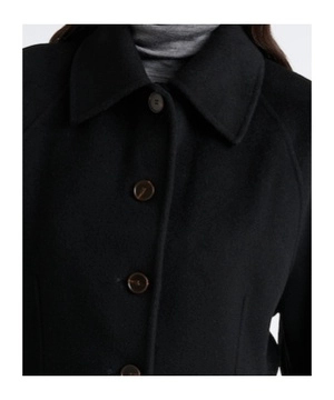 RÓHE Logo Coat