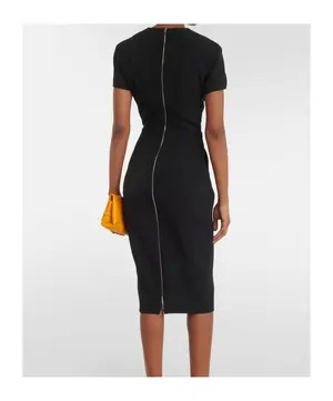 Victoria Beckham Fitted Crepe Midi Dress With Short Sleeves - Black