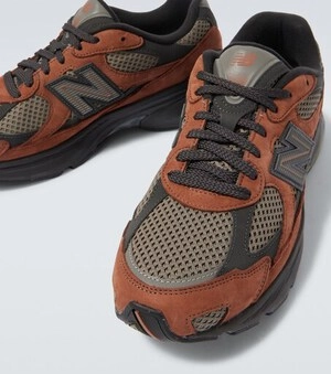 NEW BALANCE Abzorb 2010 Leather Sneakers