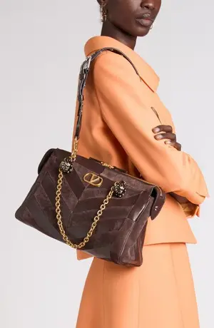 Valentino Garavani Small Leather Shoulder Bag With Panther Detail - Brown