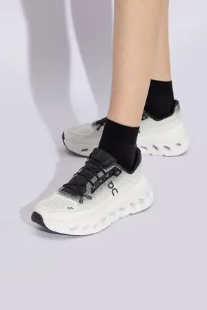 On Running Shoes 'cloudtilt
