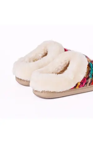 Minnetonka Dina Faux Fur Lined Slipper - Knit Multi