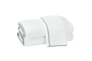 MATOUK Cairo Towel White/pool