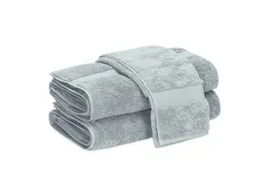 MATOUK Lotus Towel Pool