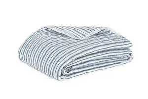 MATOUK Schumacher Calypso Quilt Prussian