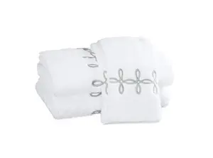 MATOUK Gordian Knot Towel Silver