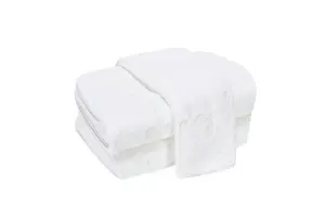 MATOUK Gordian Knot Towel - White