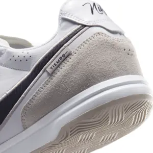 Nike Tiempo Streetgato Indoor/court Low-top Soccer Shoes - White