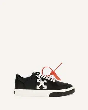 Off-White Vulcanized Low Sneakers - Black