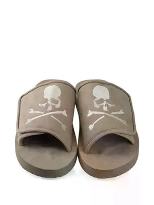 MASTERMIND WORLD X Suicoke Slides