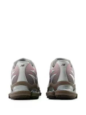 NEW BALANCE Abzorb 2000 Sneakers