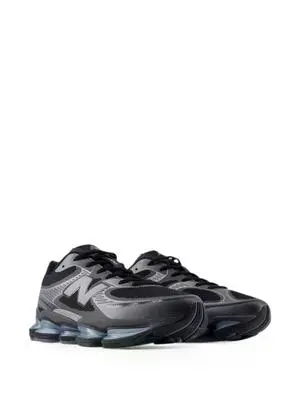 NEW BALANCE 2000 Sneakers