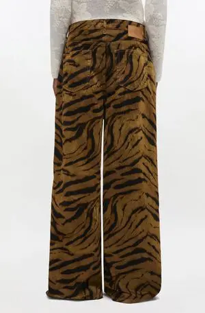 GANNI Zebra Printed Baggy Jeans