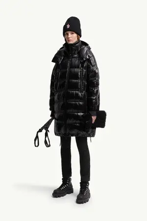 Moncler Rochelairs Hooded Long Down Jacket - Black