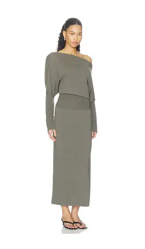 Simkhai Janese Off Shoulder Midi Dress In Army
