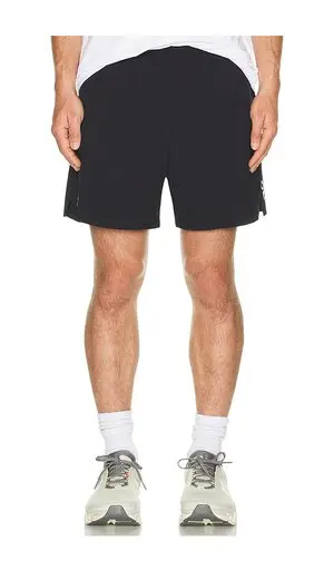On 5 Core Shorts - Black